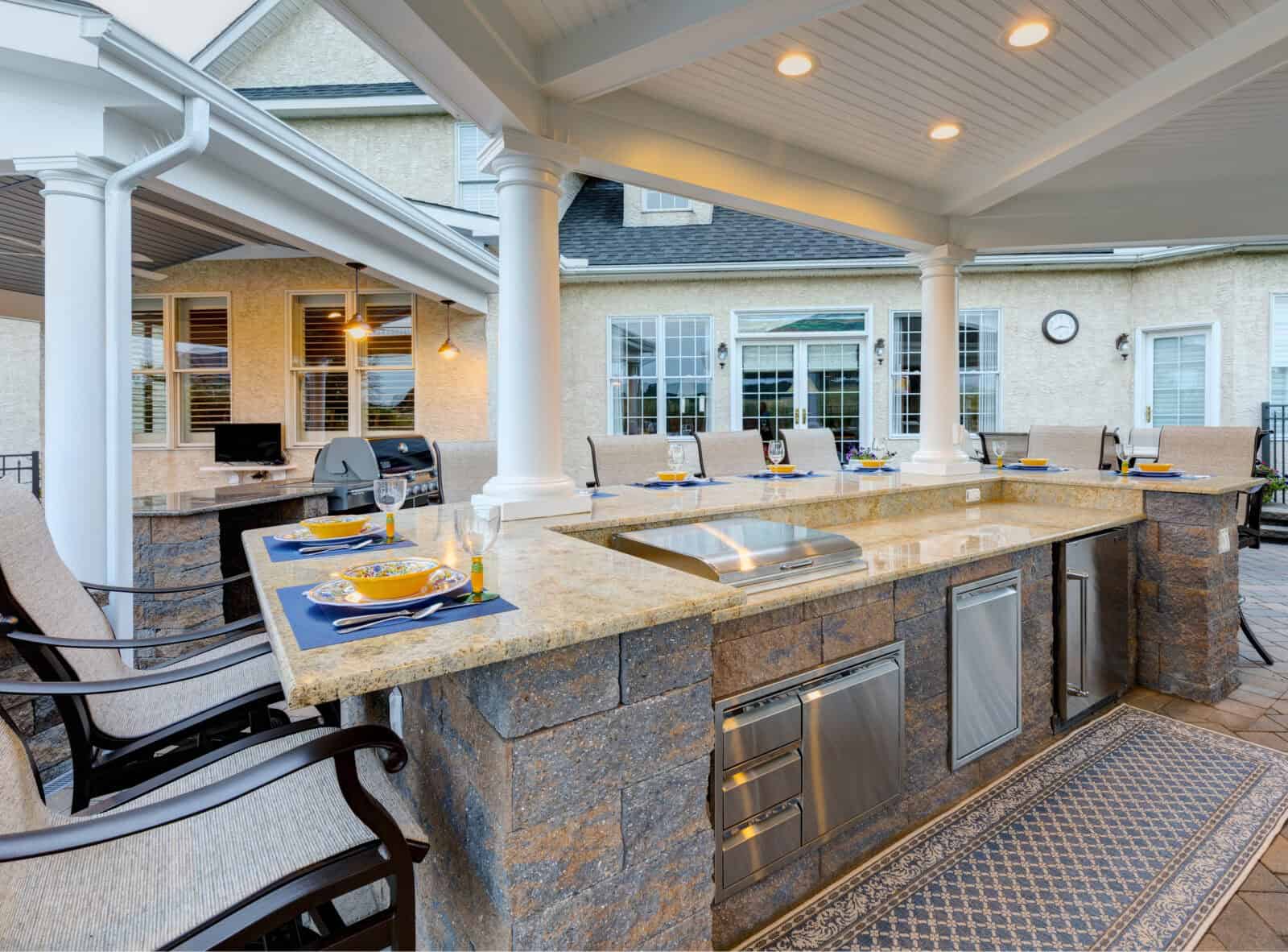 Custom Outdoor Kitchens to Brighten Up Your Summer!